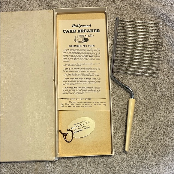 Kitchen | Vintage Hollywood Cake Breaker With Polar Bear Carved Ivory ...